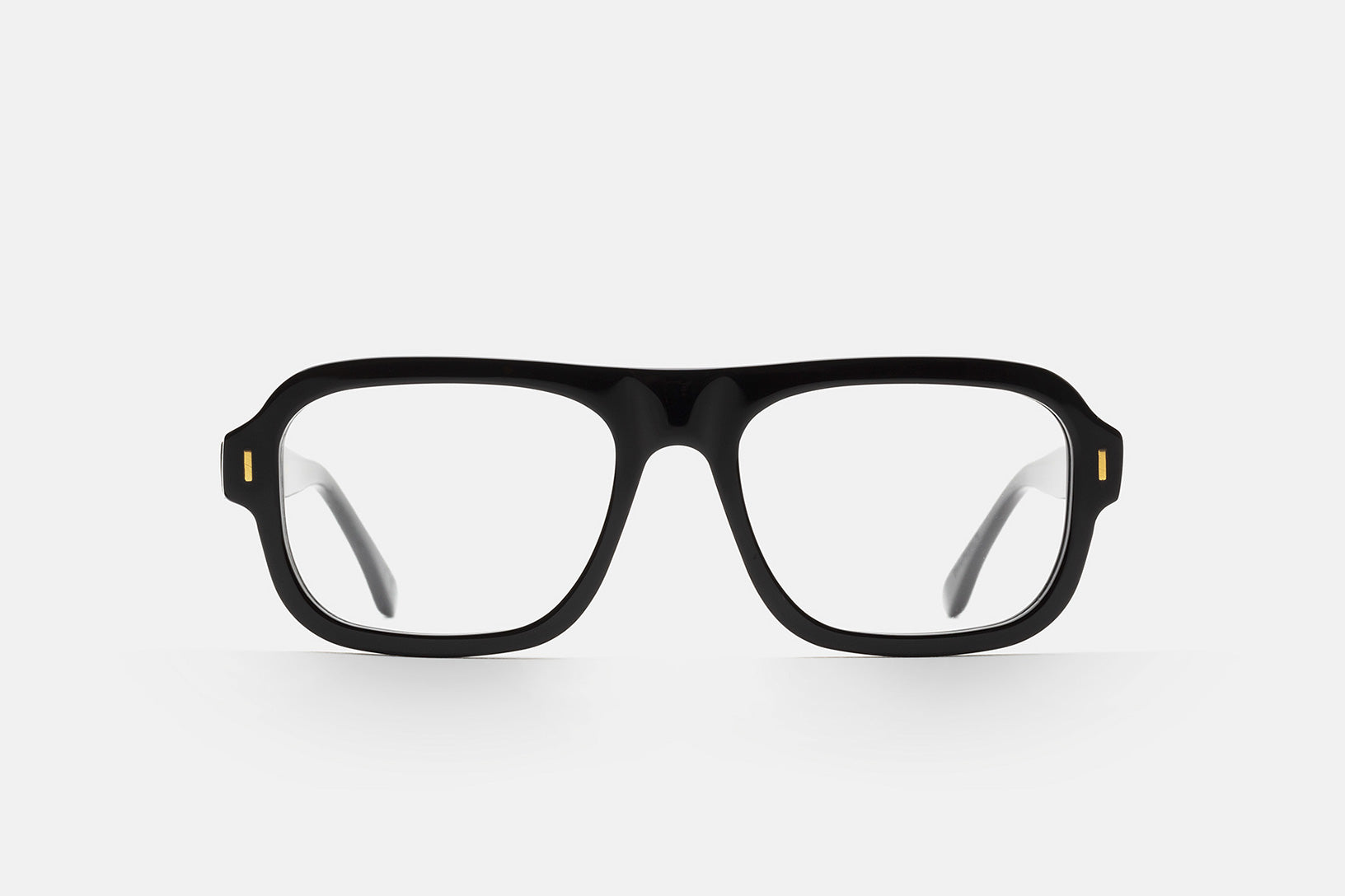 Numero 104 – Retrosuperfuture