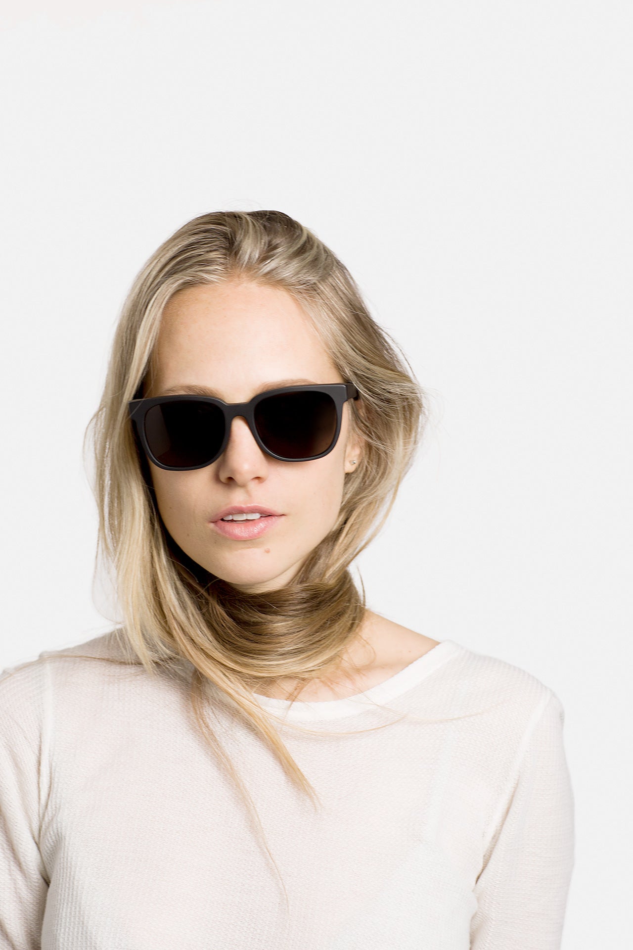 People Black Matte – Retrosuperfuture